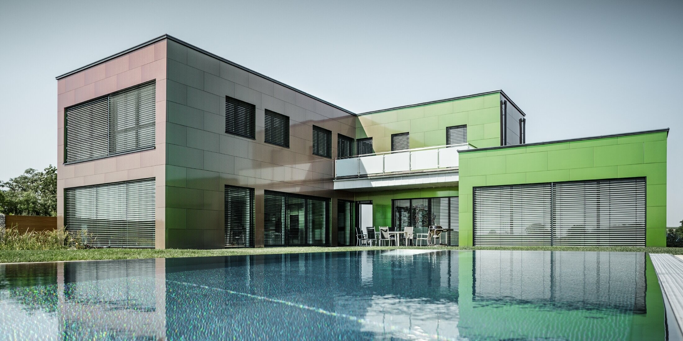 Modernes Einfamilienhaus mit faszinierender Fassade | PREFA